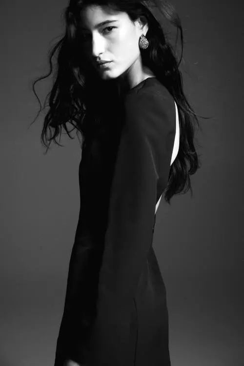 H&m Open-back Long-sleeve Dress