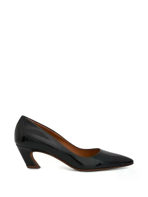 Chloé Oli Glossed-leather Pumps