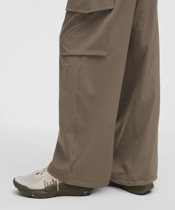 Lululemon Breezily High-rise Cargo Pant - Nomad