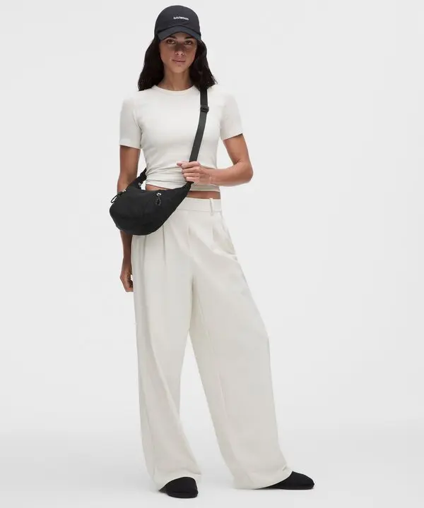Lululemon Small Slouchy Sling Bag 3l - Black