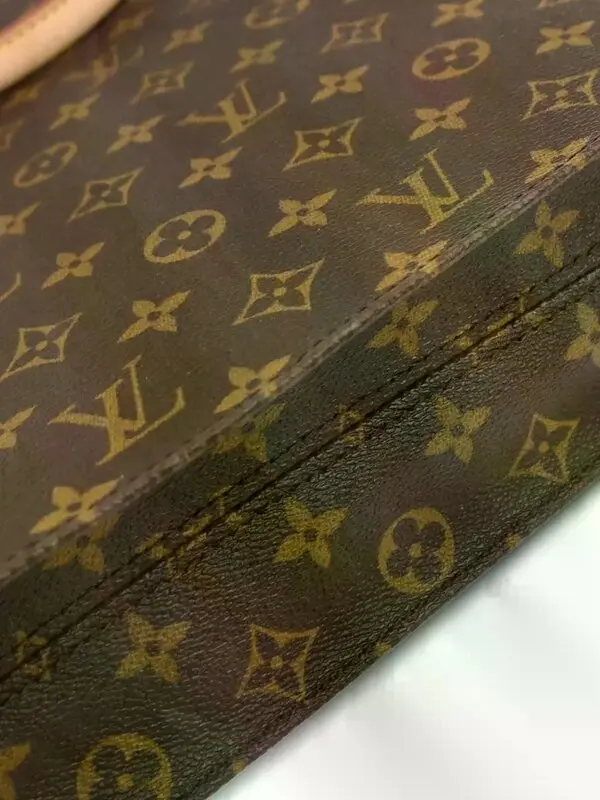 LOUIS VUITTON Sac Plat Monogram Tote Bag