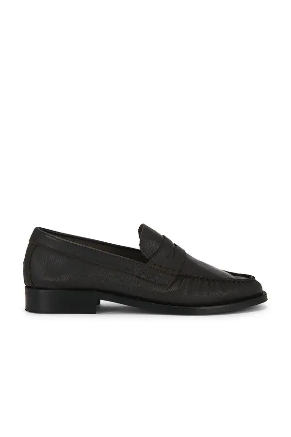DUKE + DEXTER Ezra Pebble Pleated Penny Loafer In Brown - Chestnut Pebble