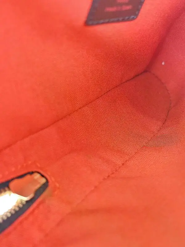 LOUIS VUITTON 2004 Geronimos Damier Belt Bag