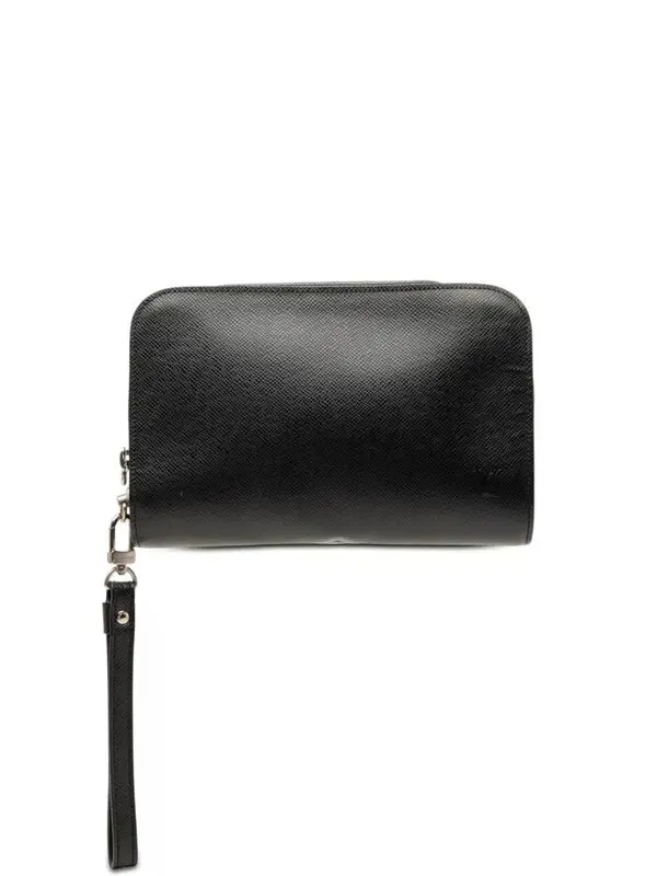 LOUIS VUITTON Taiga Leather Pochette Baikal Clutch Bag - Black
