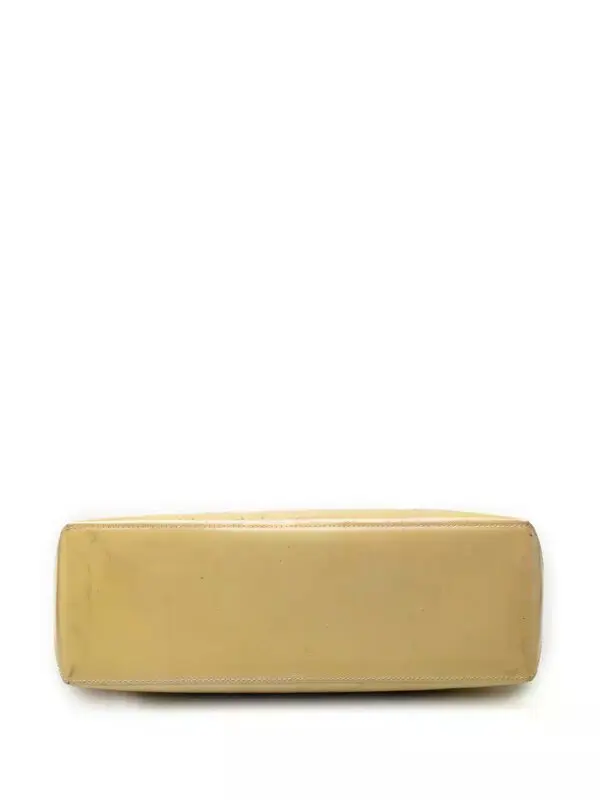 LOUIS VUITTON Monogram Vernis Wilshire Mm Tote Bag - Yellow