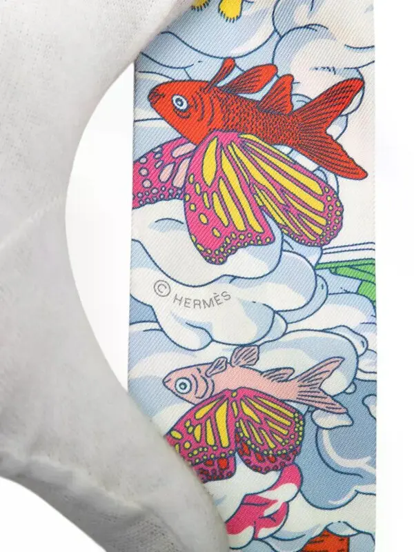 Hermès 2025-2026 Sur Mon Nuage Silk Twilly Scarf Scarves