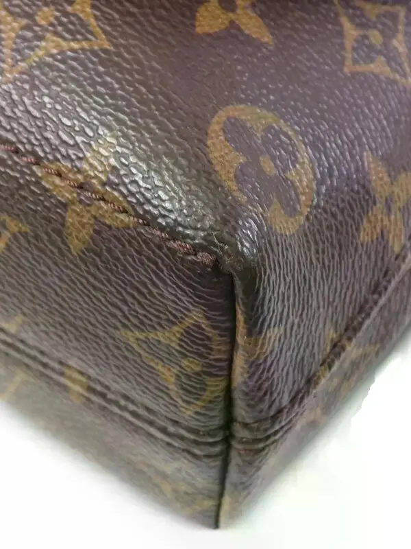 LOUIS VUITTON Macassar Monogram Messenger Bag