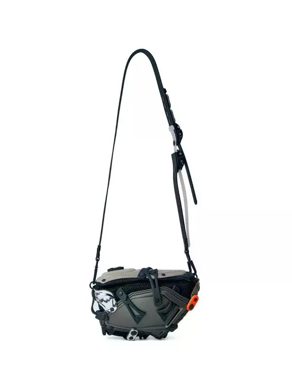 INNERRAUM Panelled Mesh Messenger Bag