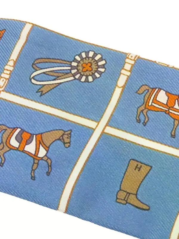 Hermès 2010-2026 Couvertures Et Tenues De Jour Twilly Silk Scarf Scarves - Blue