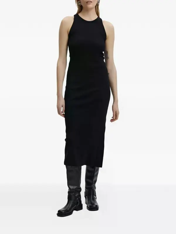 GESTUZ Ribbed Knit Maxi Dress
