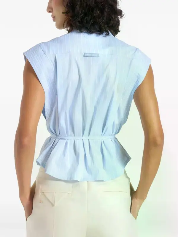 Manière De Voir Sleeveless Tie Waist Cropped Shirt - Blue