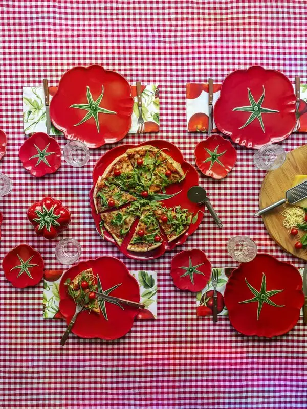 BORDALLO PINHEIRO Tomate Pizza Plate