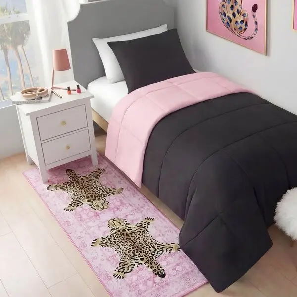 Juicy Couture Finely Washable Rug - Leopard Medallion Light Pink