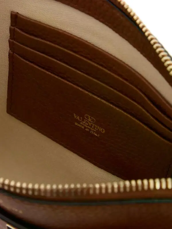 Valentino Garavani Rockstud Pouch In Grainy Calfskin - Brown