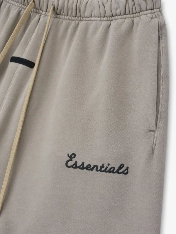 ESSENTIALS Bermuda Training Classic Shorts