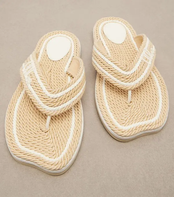 Chloé Sand Thong Sandals