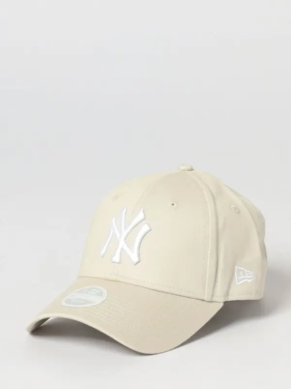 New Era Embroidered Cap - Beige