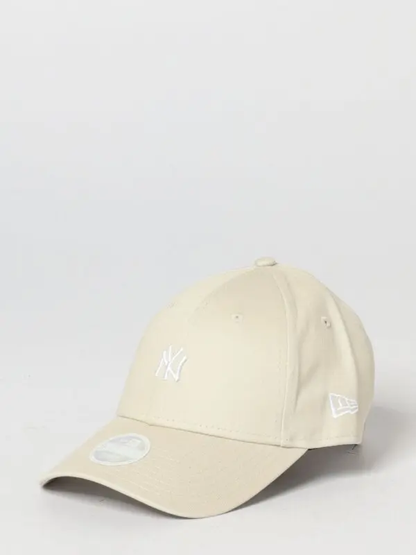New Era Yankees Cap - Milk