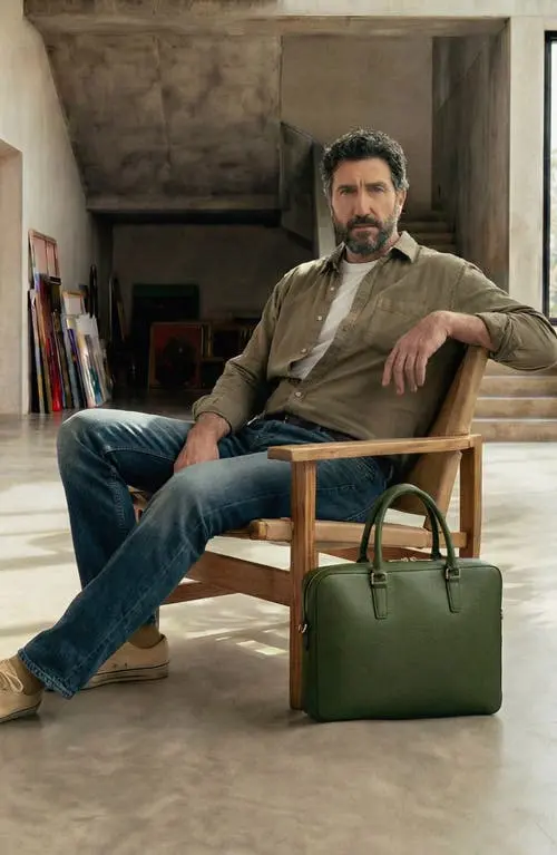 TUSK Chet Slim Briefcase In Italian Pebble Grain Leather - Forest