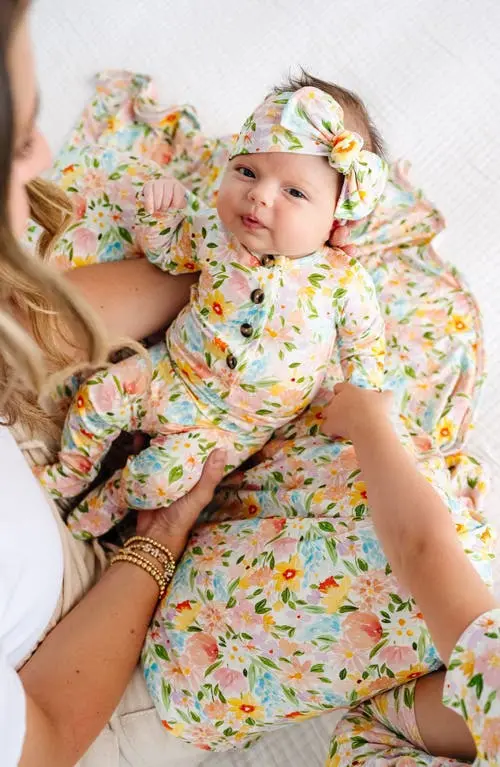 LOU LOU AND COMPANY Printed Henley And Pants Set