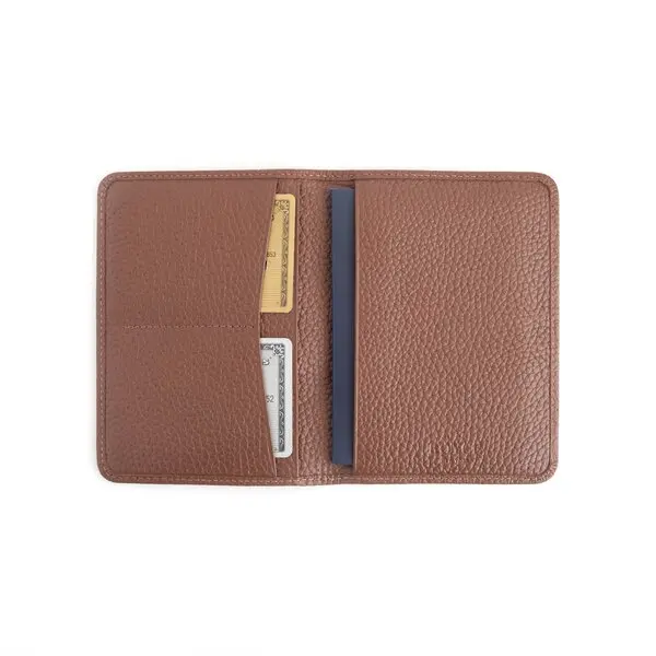 ROYCE NEW YORK Airtag Trackable Passport Wallet Rfid Blocking - Tan Pebble