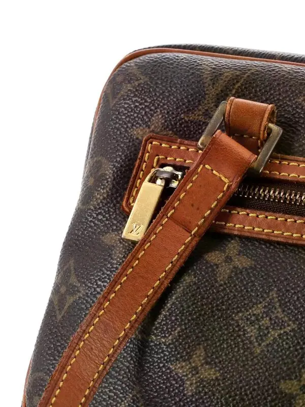 LOUIS VUITTON Monogram Canvas Mm Shoulder Bag - Brown