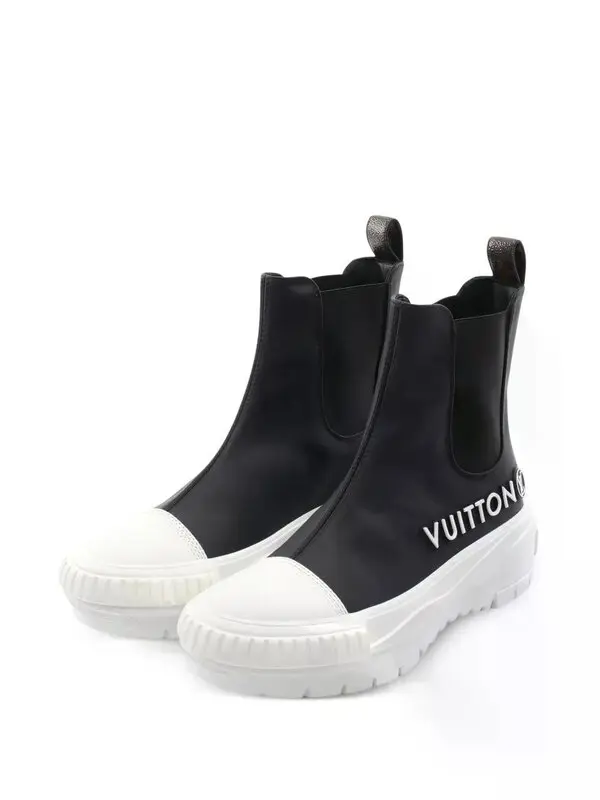 LOUIS VUITTON Monogram Detail Sneakers