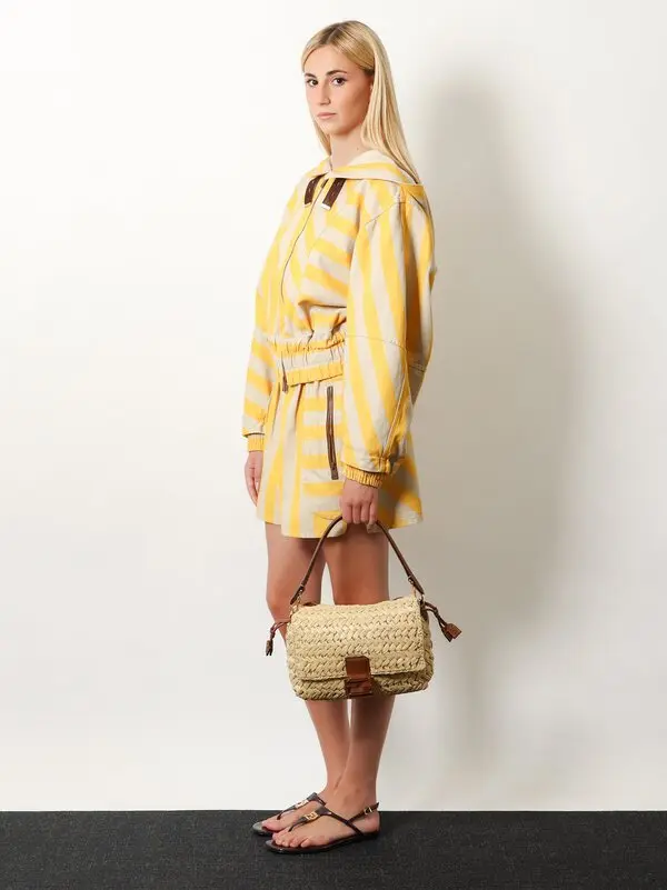 Fendi Mamma Baguette Medium Raffia Baguette - Beige