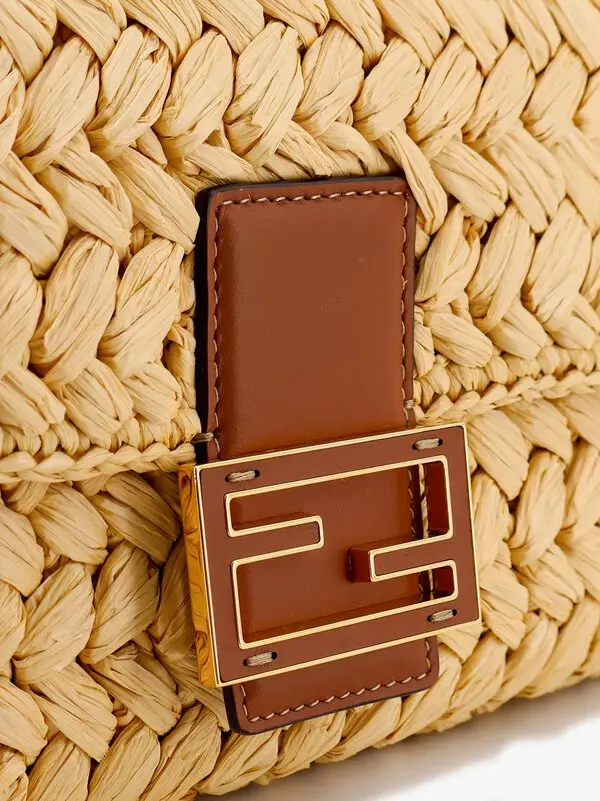 Fendi Mamma Baguette Medium Raffia Baguette - Beige