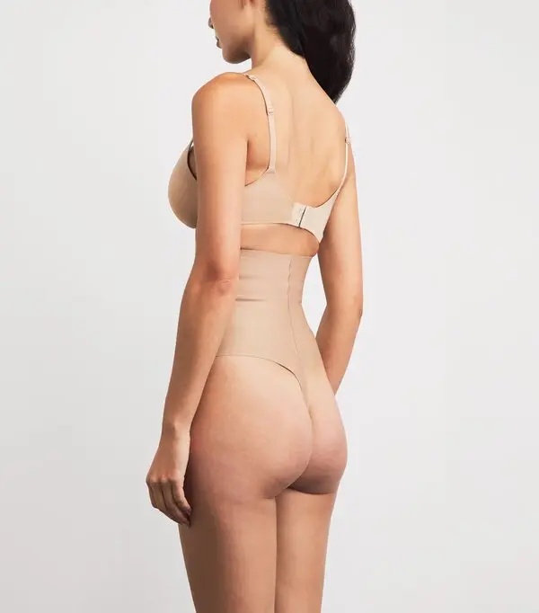 SKIMS Ultimate Nipple Wireless Push-up Bra