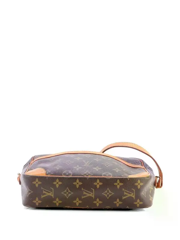 LOUIS VUITTON Trocadero Monogram Canvas 23 Crossbody Bag