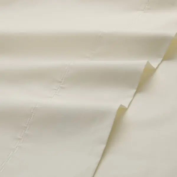 HUDSON PARK COLLECTION Giza 700 Cotton Sateen Flat Sheet, King Exclusive - Ivory Shell