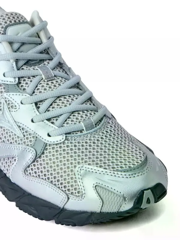 Mizuno Wave Rider Sneakers