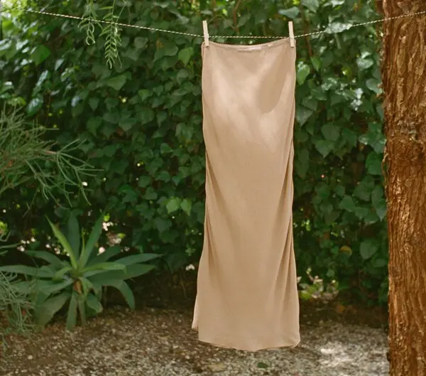 DÔEN Long Skirt Slip - Sand Dollar