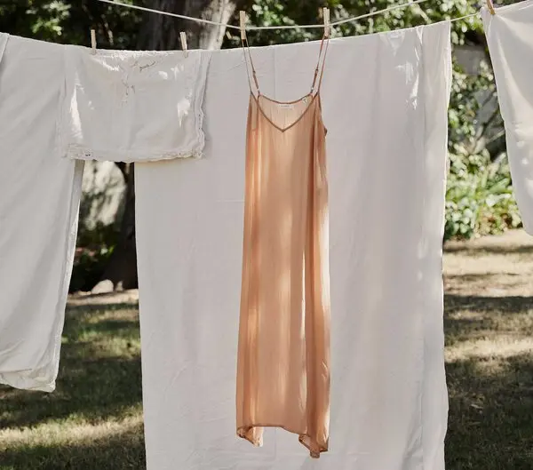 DÔEN Long Deep V-neck Slip - Sand Dollar