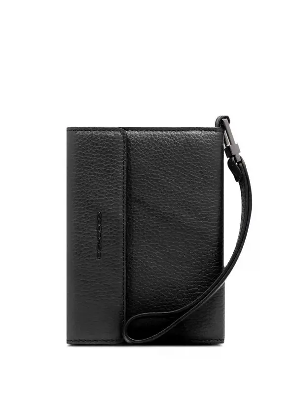 PIQUADRO Modus Leather Passport Holder - Black