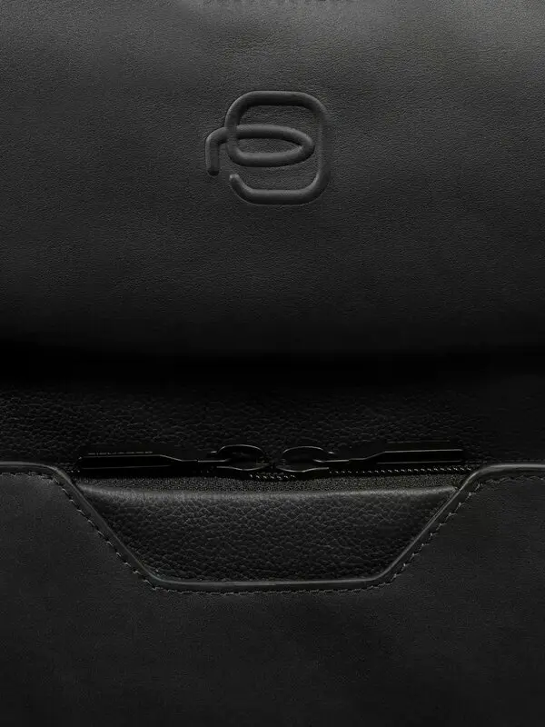 PIQUADRO Grained Leather Backpack