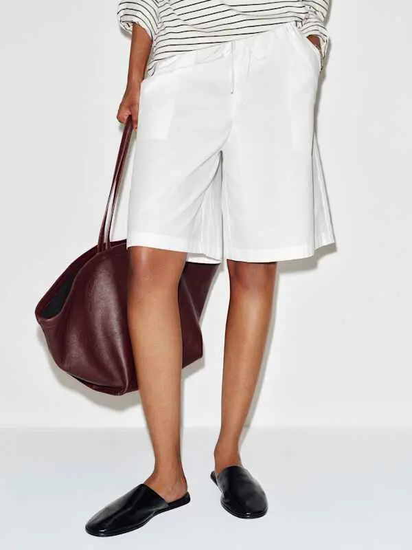 REFORMATION Sandy Short - Ivory