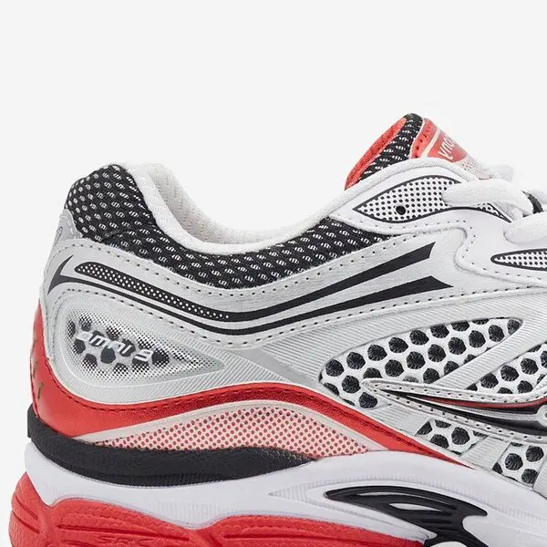 Saucony Progrid Omni 9 Sneakers - Red
