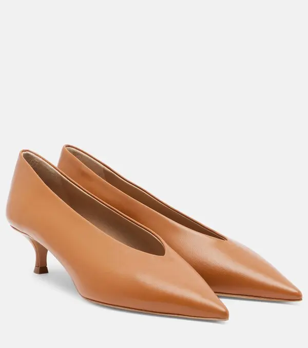 Le Monde Beryl Babouche Leather Pumps - Beige