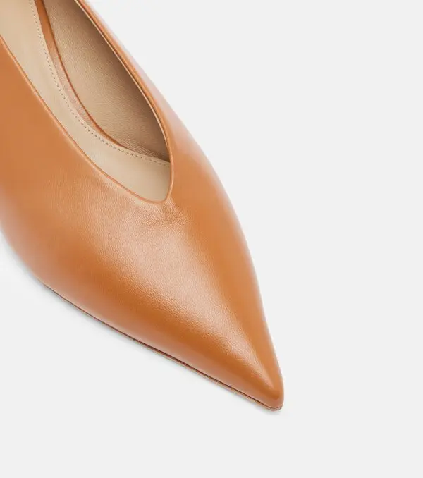 Le Monde Beryl Babouche Leather Pumps