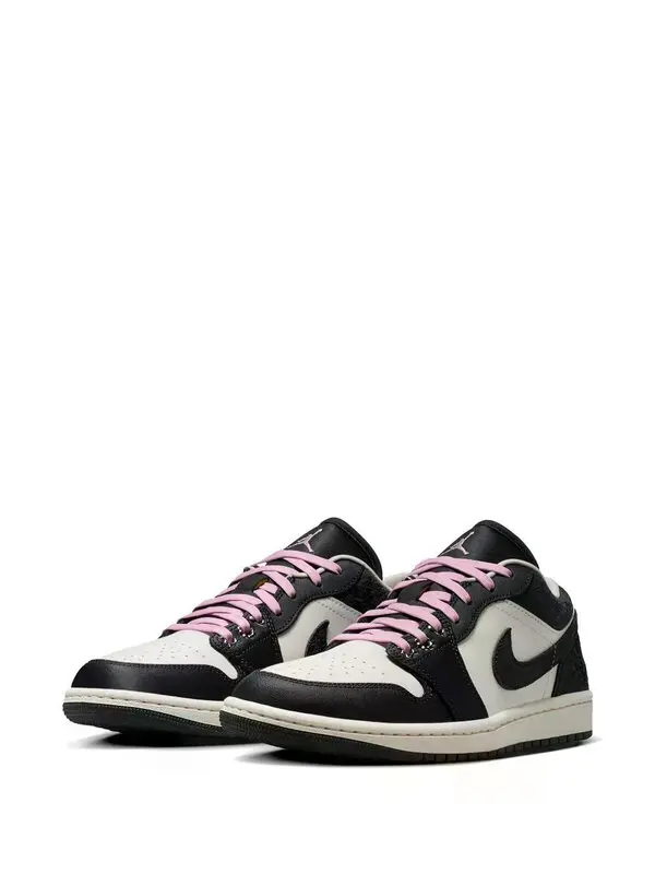 JORDAN Air 1 Low Se Sneakers - Neutrals