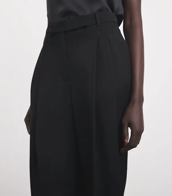 Eleventy Pleated Straight Leg Trousers