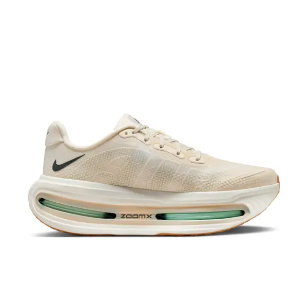Nike Vomero Premium Road Running Shoes - Brown