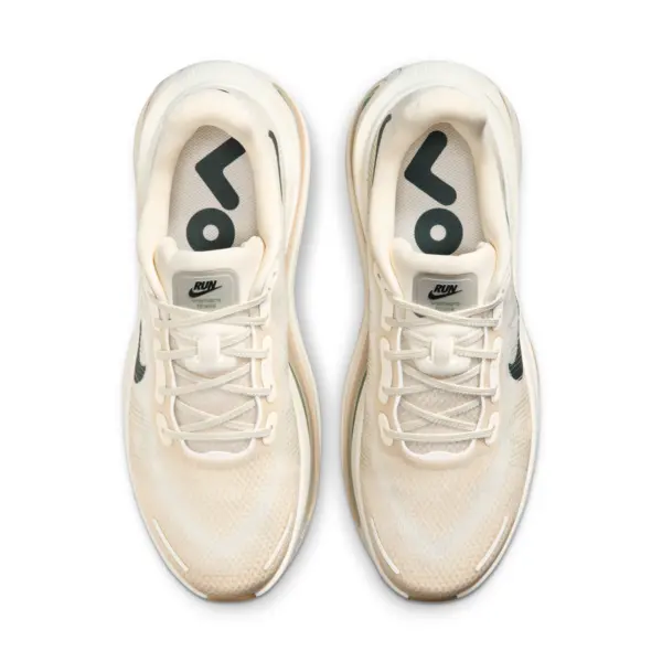 Nike Vomero Premium Road Running Shoes - Brown