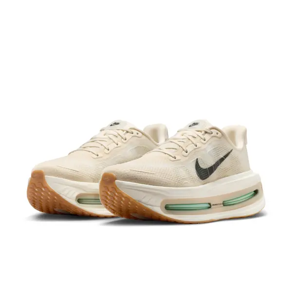 Nike Vomero Premium Road Running Shoes - Brown