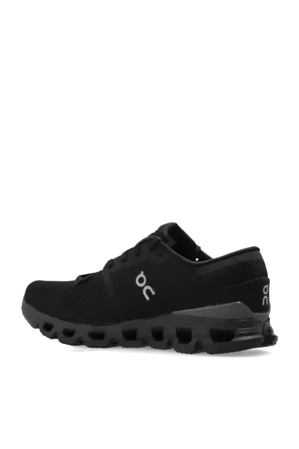 On X 4 Training Shoes - Black