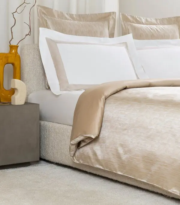 Frette Silk Luxury Sway King Duvet Cover - Beige