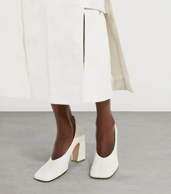 Bottega Veneta Calfskin Loop-detail Pumps - White