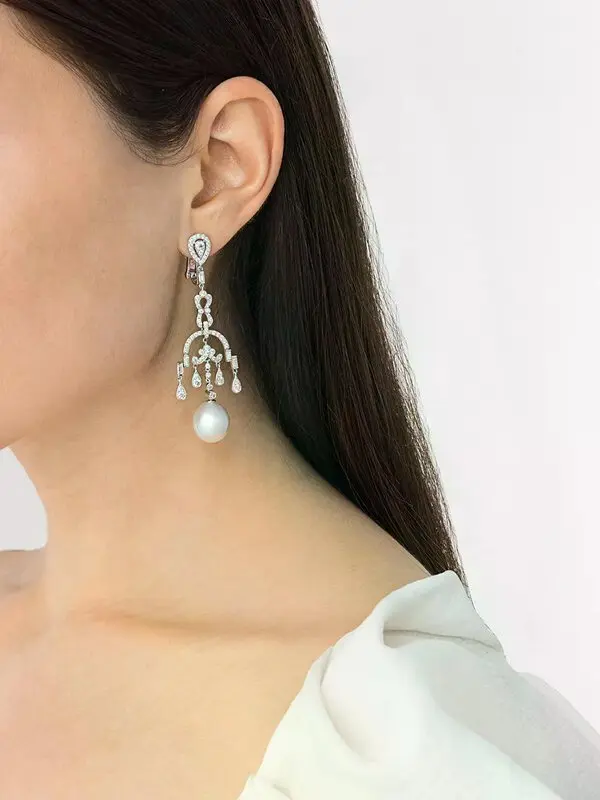 Yoko London 18kt White Gold South Sea Pearl And Diamond Drop Earrings - Silver